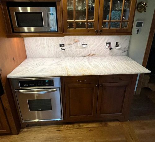 Cristallo Quartzite Countertops - Illuminate Your Kitchen