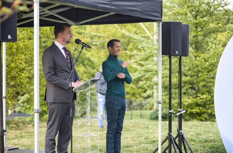 Best Practices for Working with an ASL Interpreter