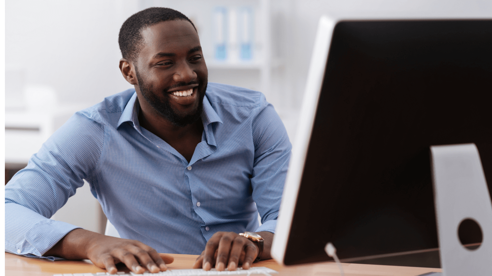 Live vs. Pre-recorded Webinars: Pros, Cons, and Use Cases | Demio Blog