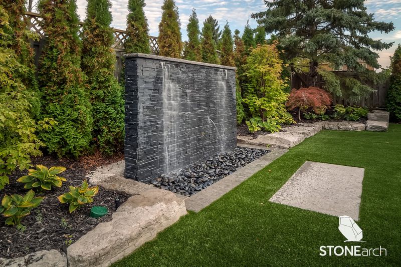 Natural Stone Designs to Rock Your Backyard