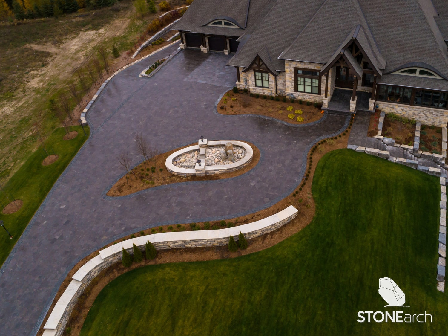 Plan the Perfect Driveway: Durable and Stylish Driveways with Natural Stone