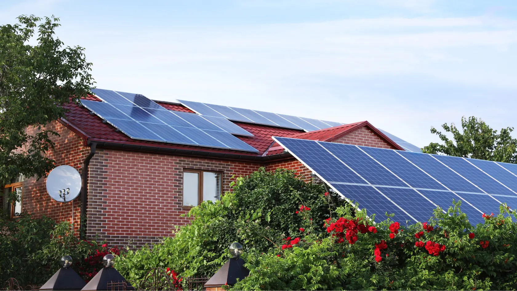 Top 5 Reasons Why Selling a House with Solar Panels is a Bright Idea