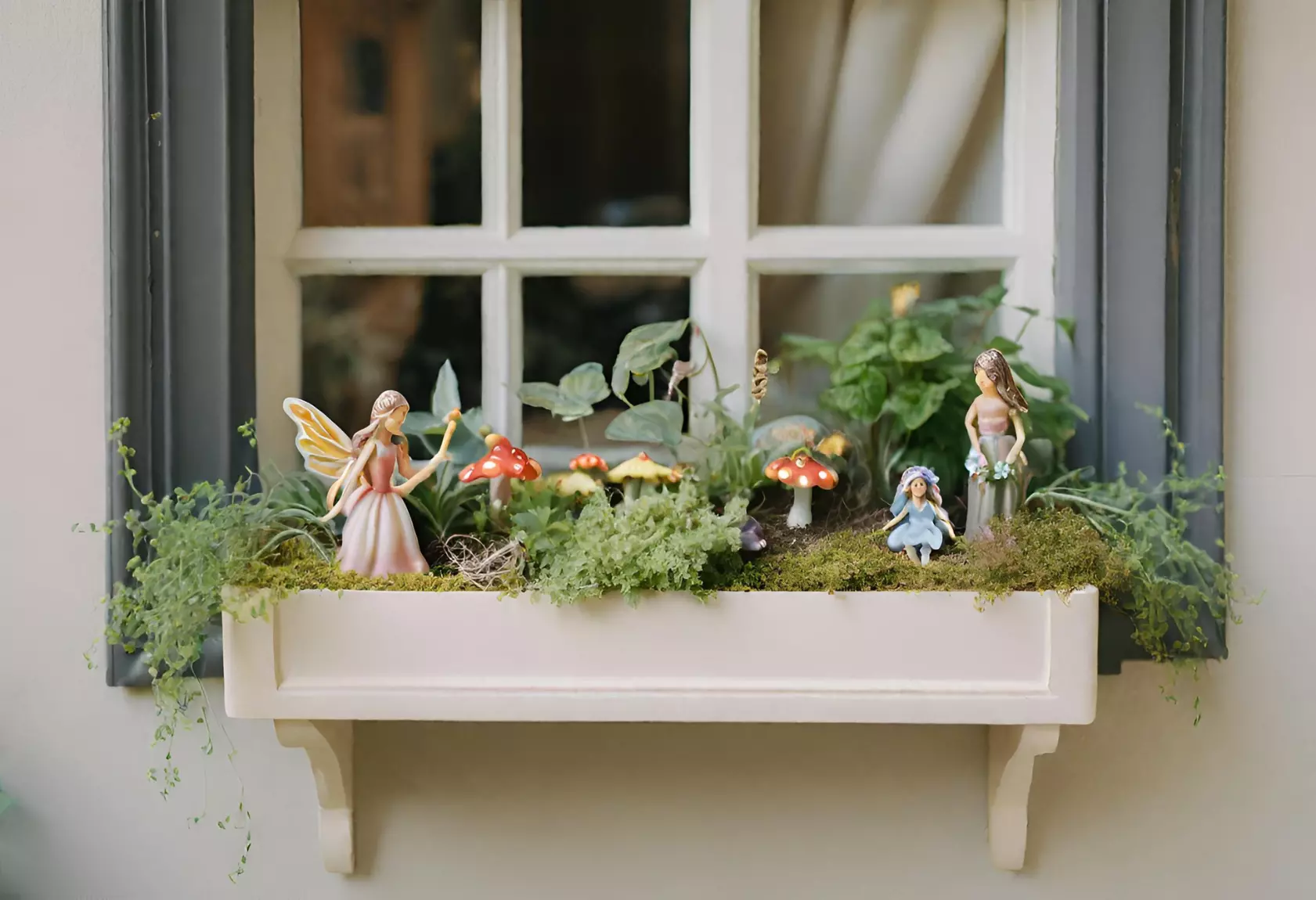 10 Amazing Fairy Garden Ideas For Your Garden