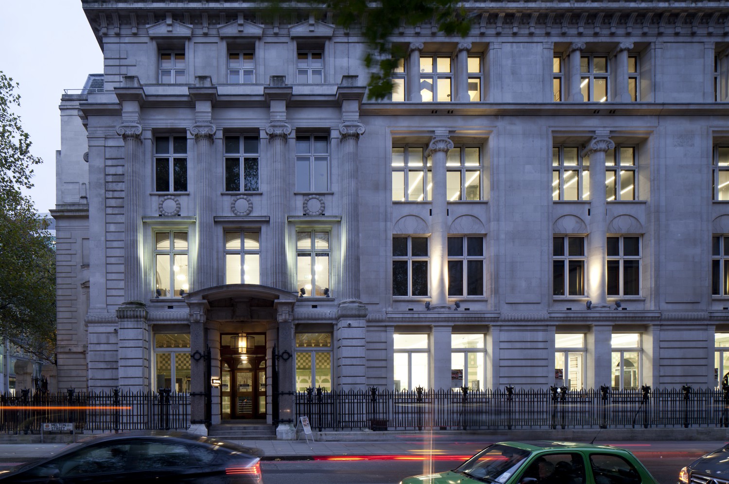 Royal College of General Practitioners HQ / By Evolve Consulting Engineers