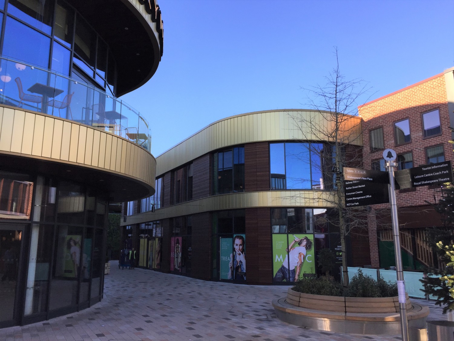 Bell Court / By Evolve Consulting Engineers