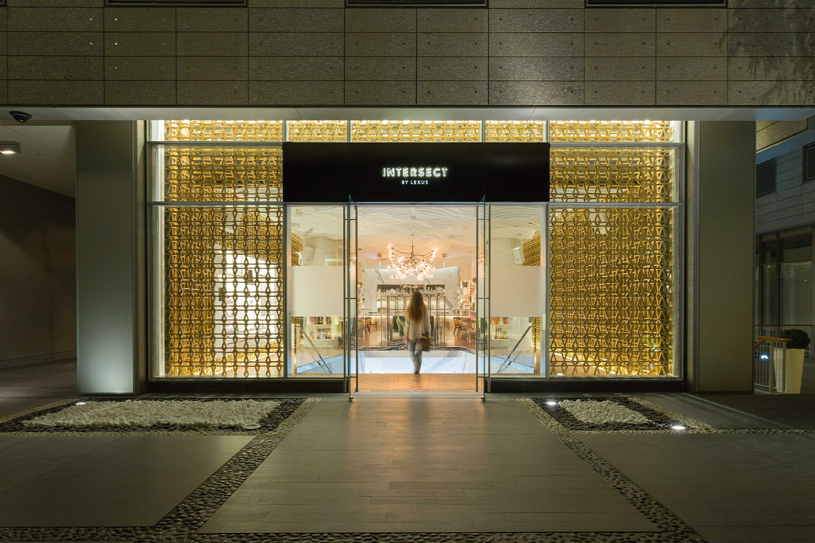 LXA - Intersect by Lexus