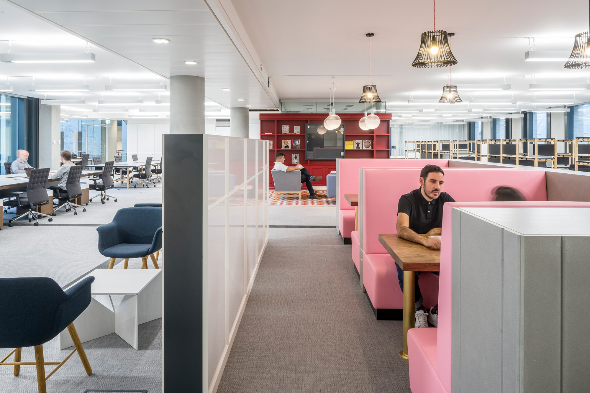 LXA - Saatchi & Saatchi Offices