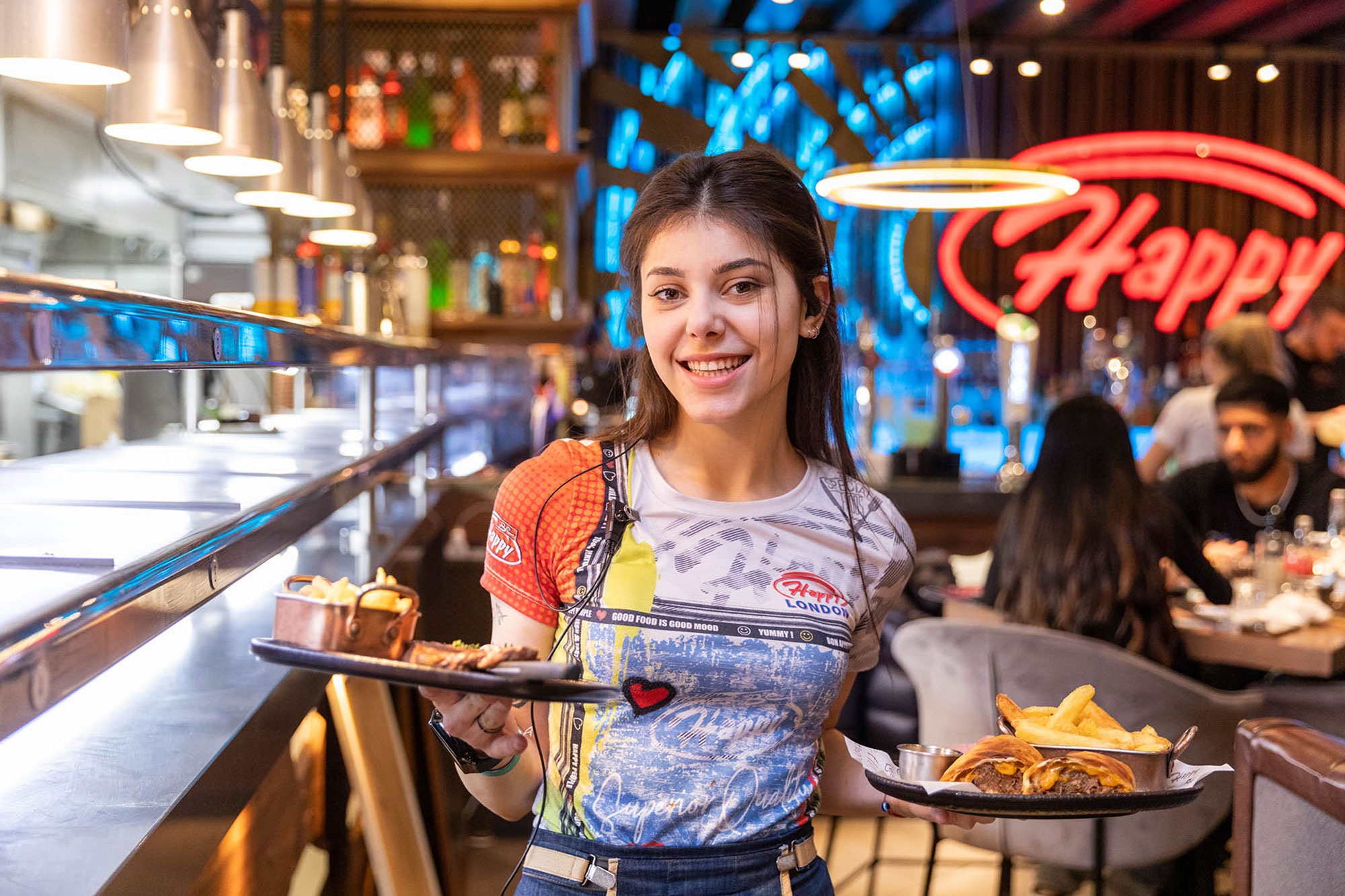 LXA - Happy Bar and Grill