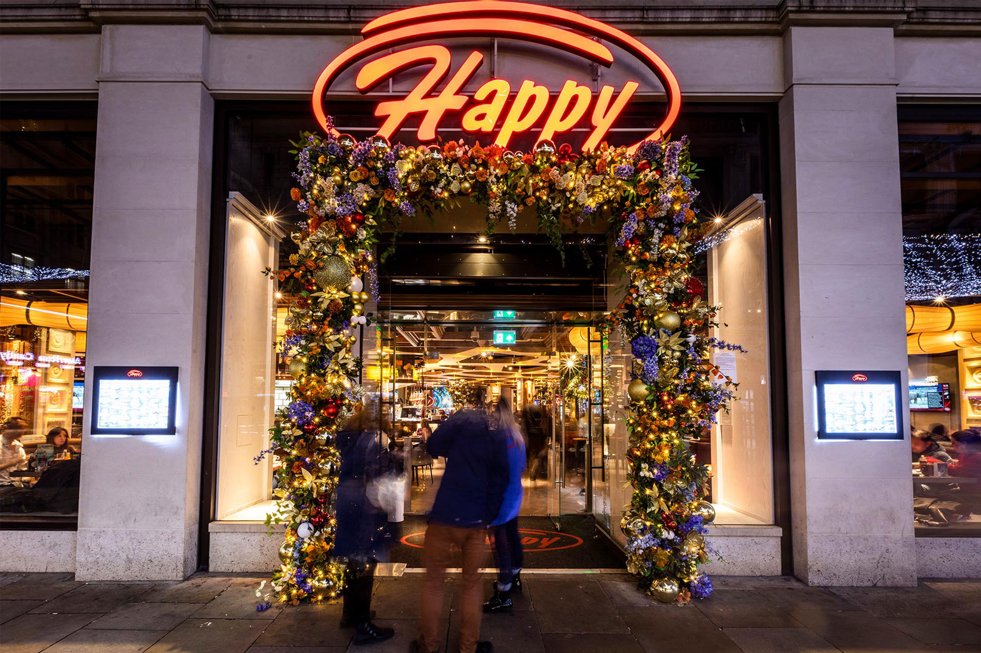 LXA - Happy Bar and Grill