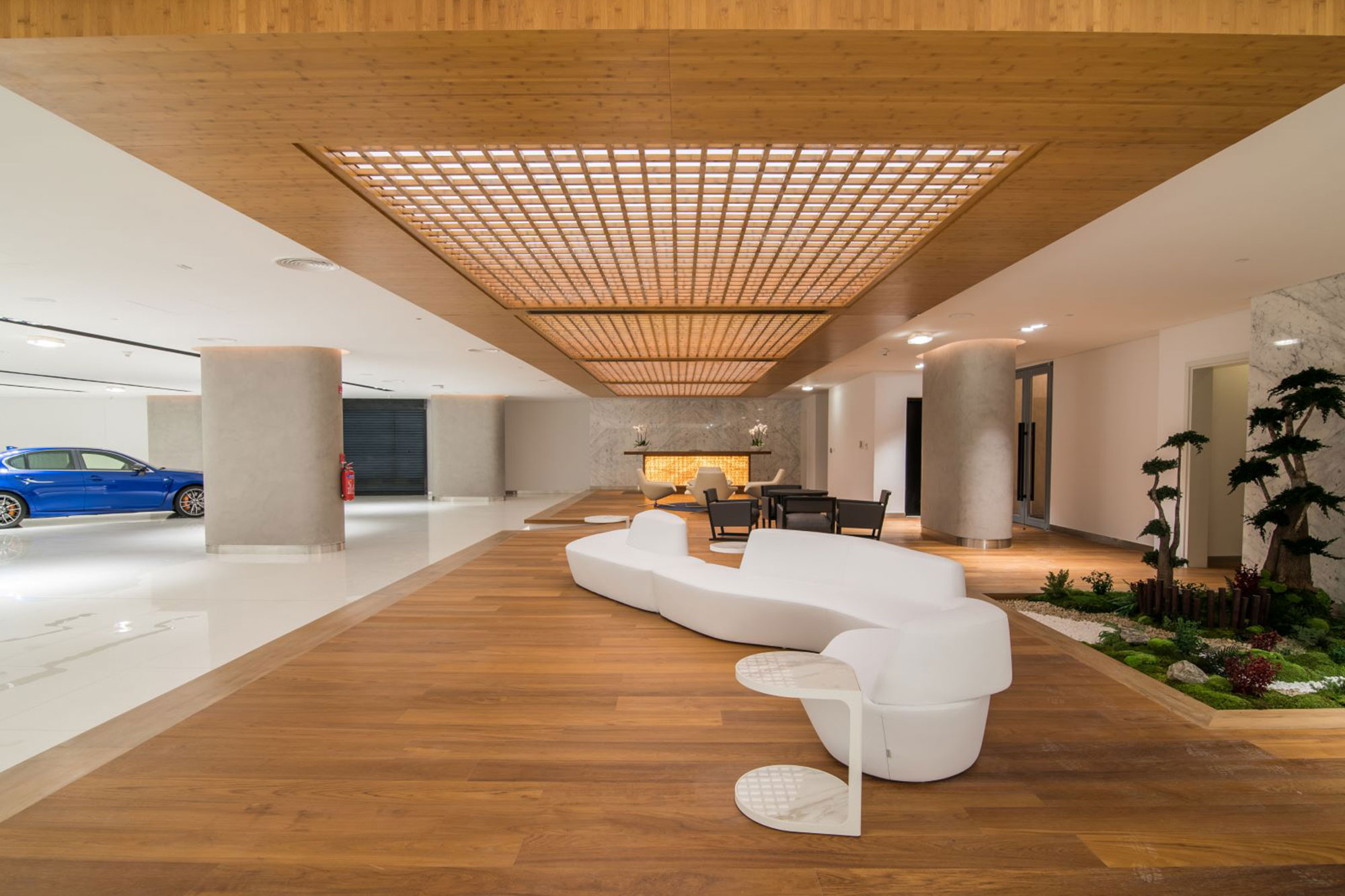 LXA - Lexus Showroom