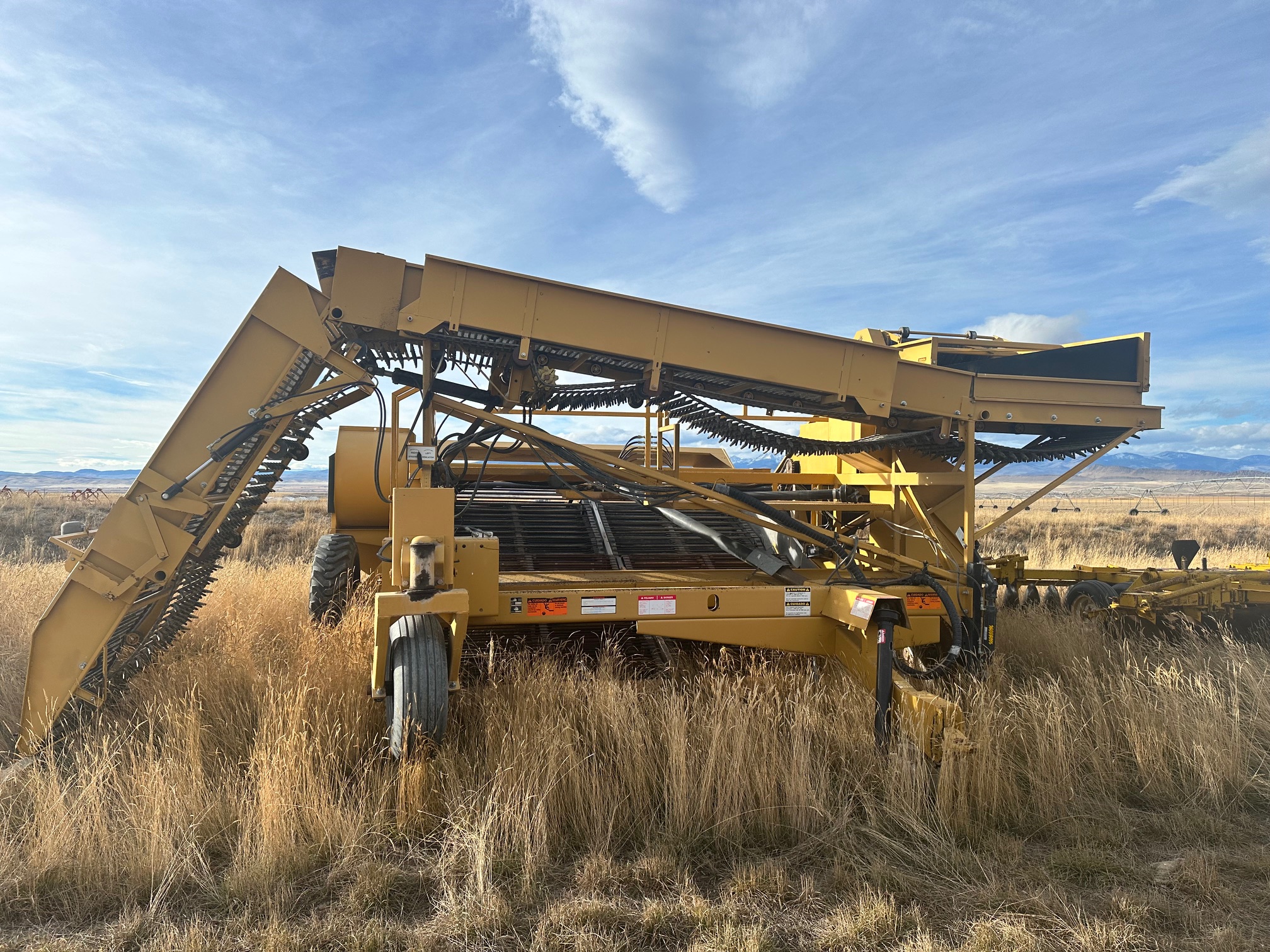 2000 Double L model 853 Harvester