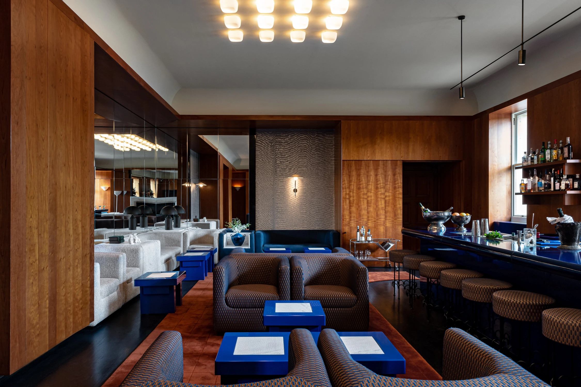 Cowley Manor Bar - Experimental Cocktail Cub In The Costwolds