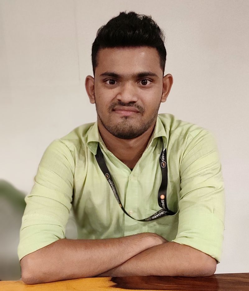 10 LinkedIn Banner Templates to Make Your Profile Stand Out