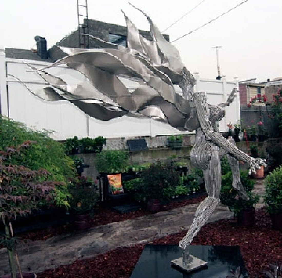 VALKYRIE SCULPTURE