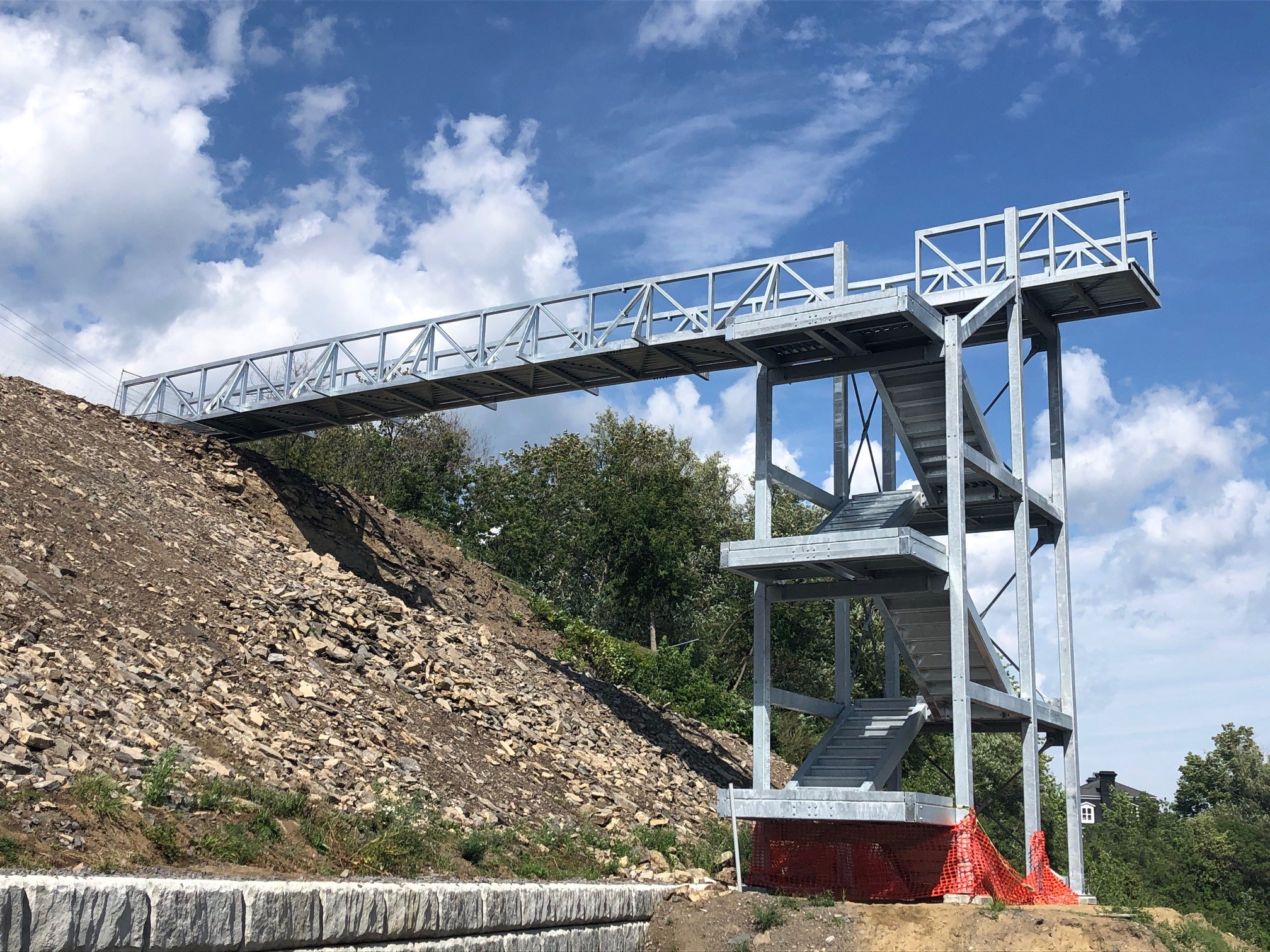 CHATEAU-RICHER PEDESTRIAN BYPASS STRUCTURE