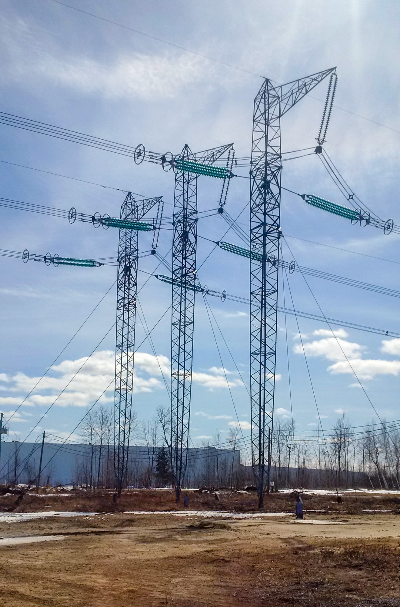 735-KV CHAMOUCHOUANE-BOUT-DE-L'ILE TRANSMISSION LINE