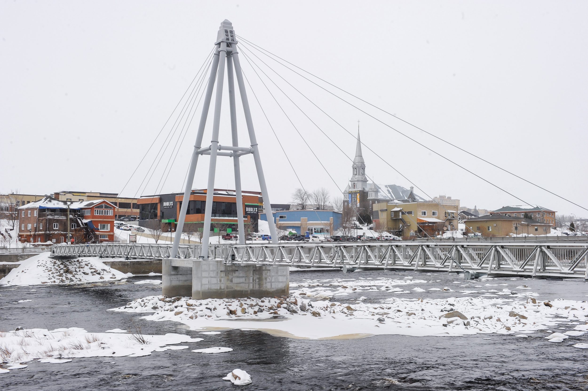 ALMA PEDESTRIAL BRIDGE