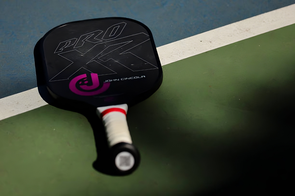 Paddle Perfect: The Ultimate Guide to Cleaning Your Pickleball Paddle ...