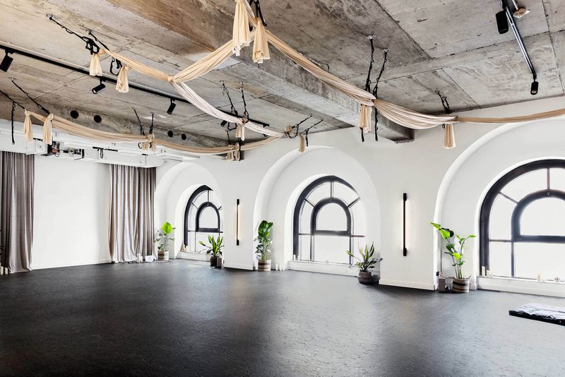 Hale.Now - your wellbeing Studio for Holistic Health Berlin