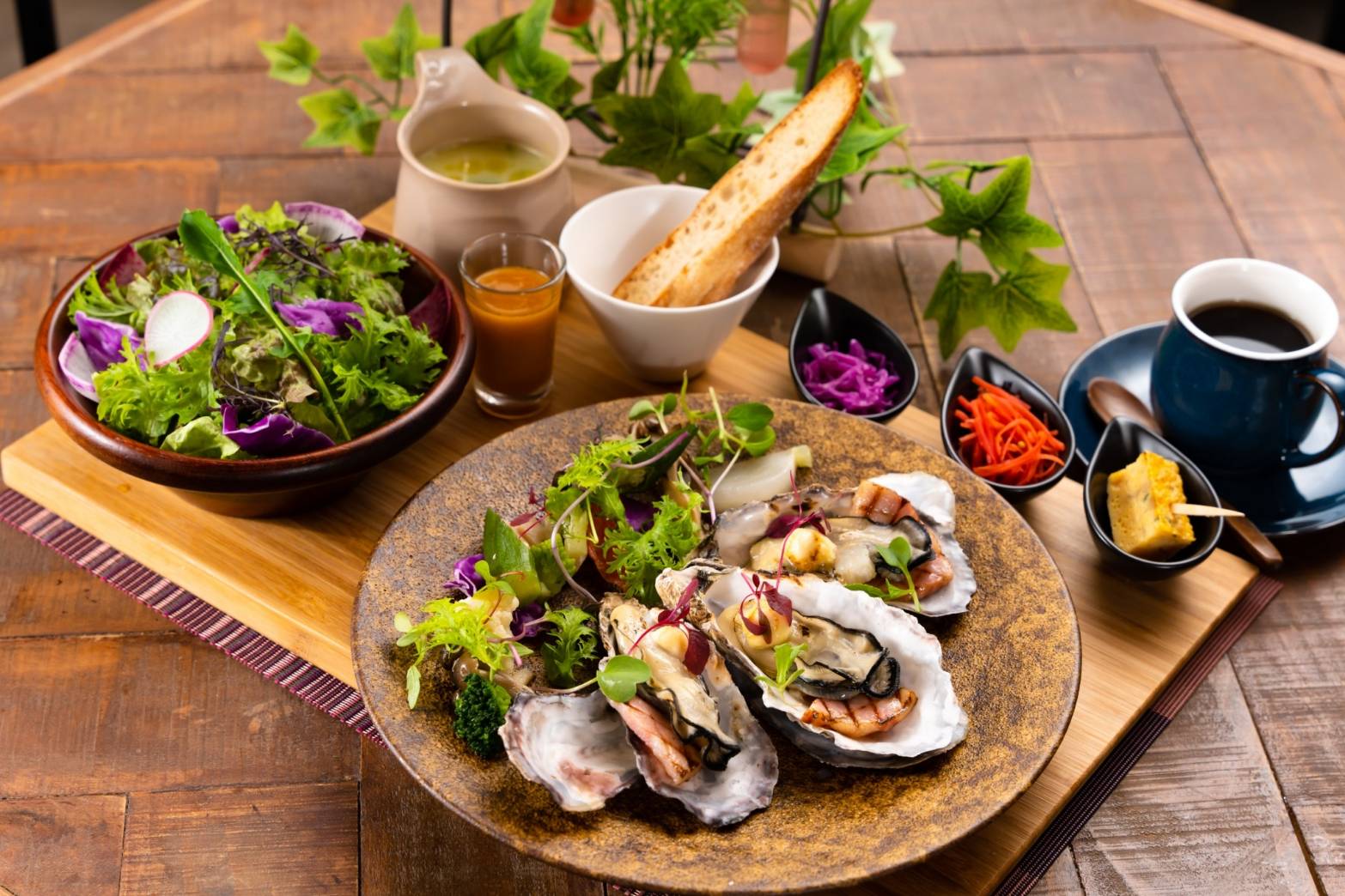 ZELKOVA CAFE | ゼルコバカフェ大東