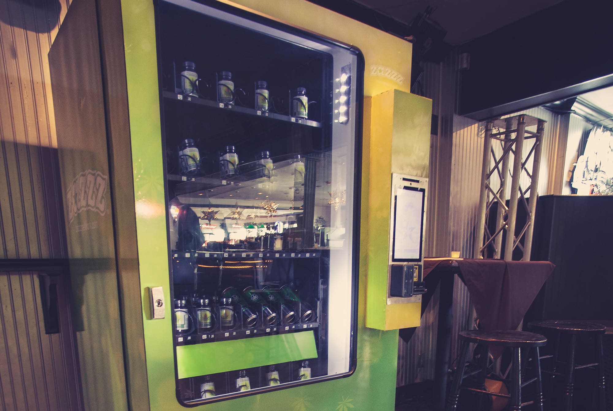 8 Awe-provoking Futuristic Vending Machines You Should Know About - Vending Locator