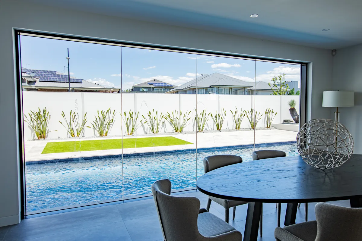 Modern Low-Maintenance Pool Sets Suburb Record | Transform Pools and Spas