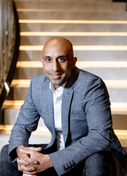 Meet the team - Select Group's Team of International Experts