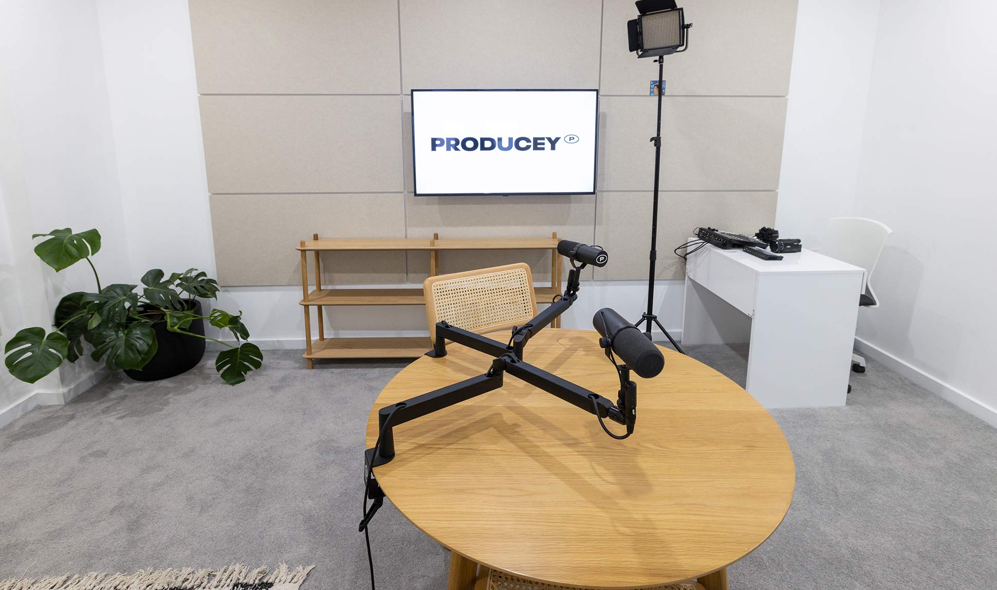 Producey | Hire Podcast & Vodcast Studio in Melbourne