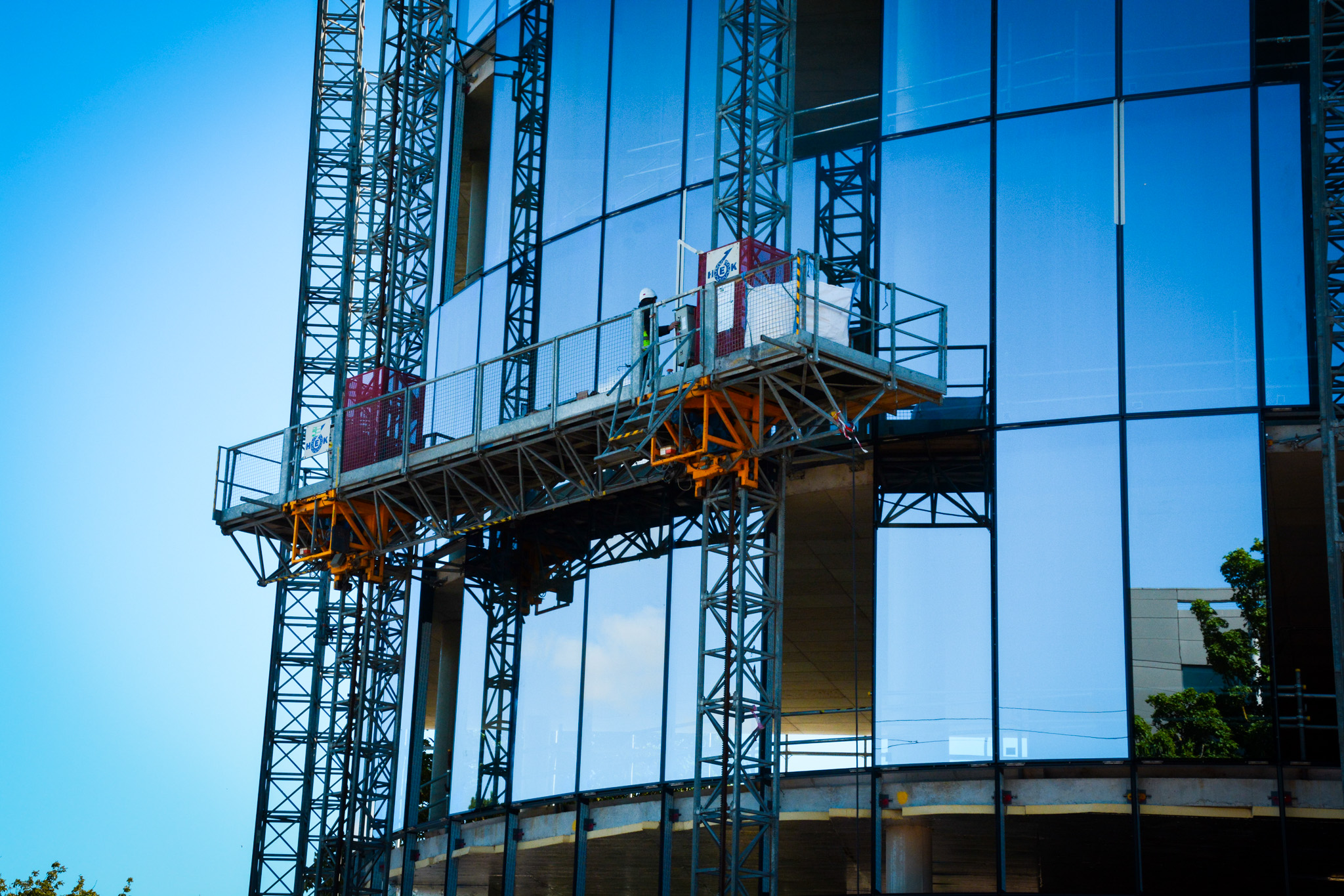 Mast Climbers - Contractor X - Webflow Ecommerce website template