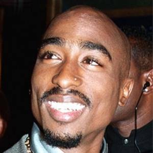 Tupac Shakur - Age, Bio, Birthday, Family, Net Worth