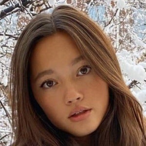 Lily Chee - Age, Bio, Birthday, Family, Net Worth