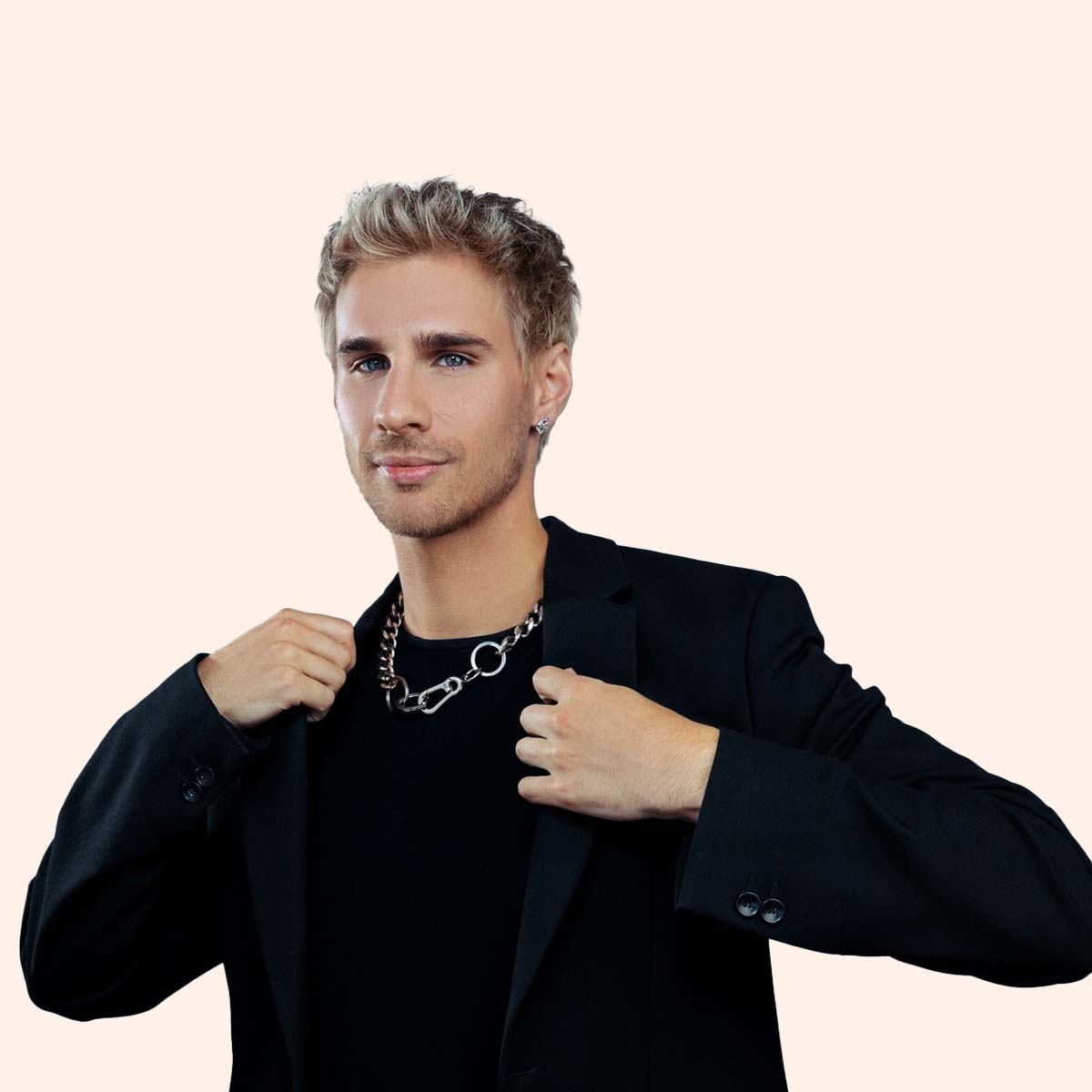 Brad Mondo - Age, Bio, Birthday, Family, Net Worth