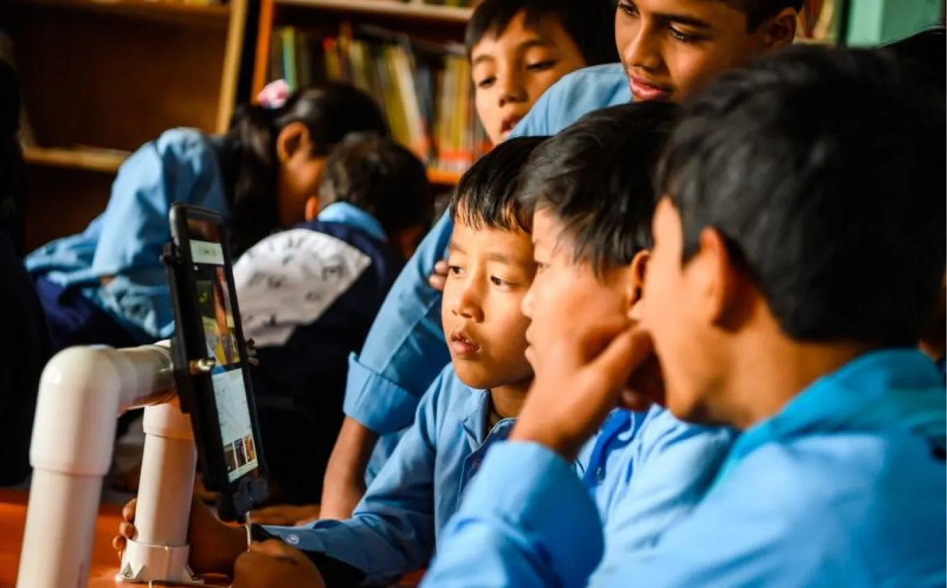 Hello World · How we do it