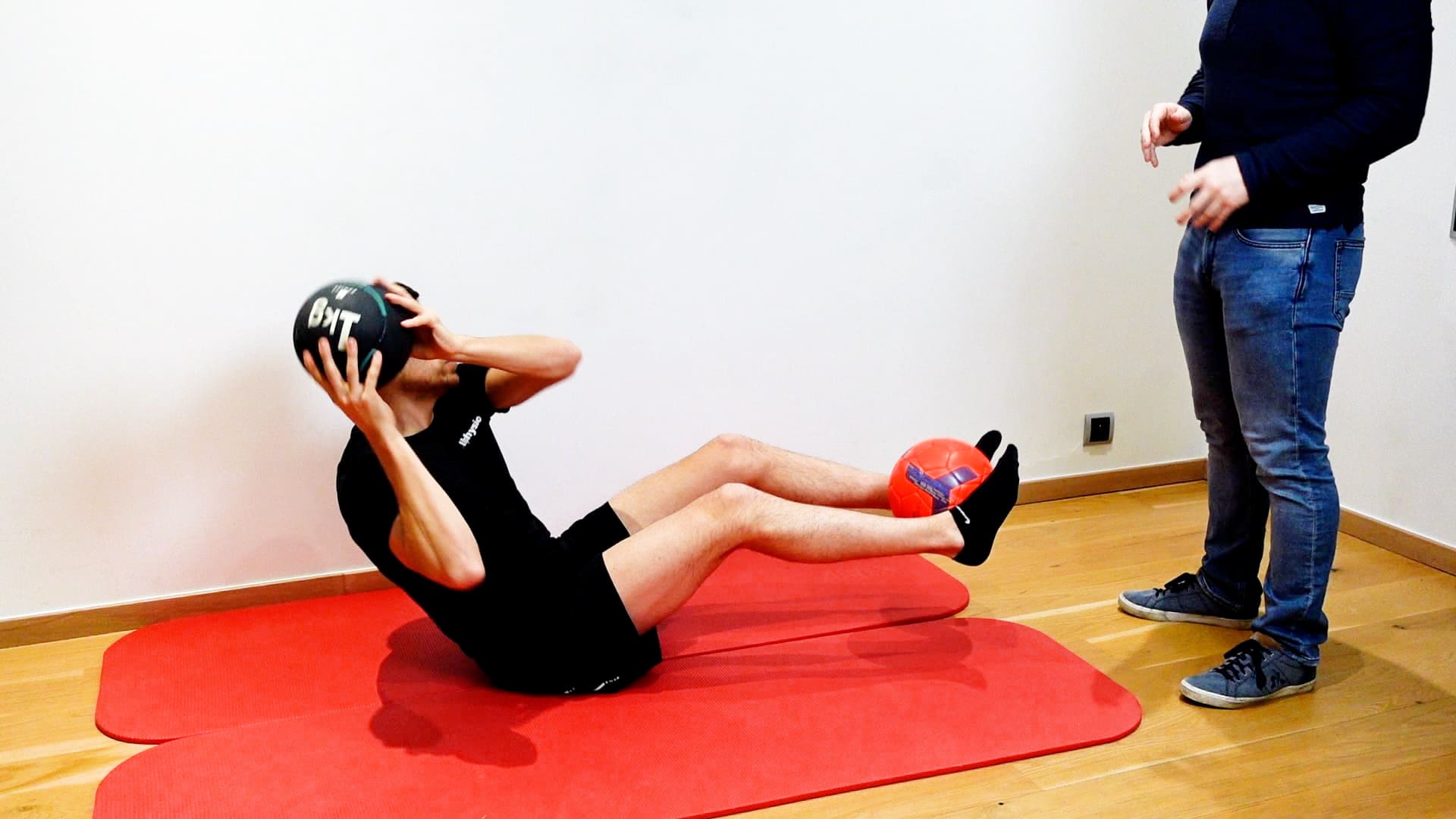 Vidéo d'exercice - Renforcement du transverse avec poussée sur les cuisses