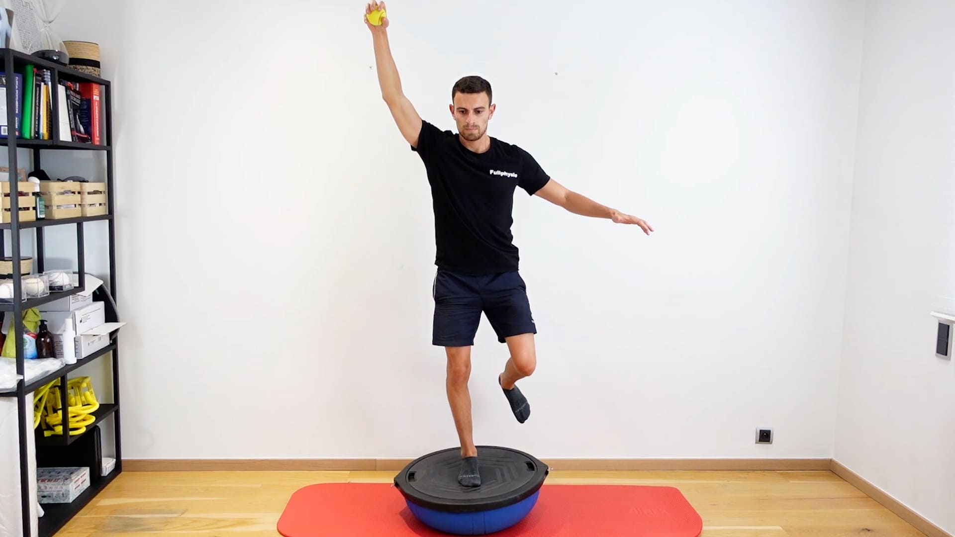 Vidéo d'exercice - Proprioception sur bosu avec lâcher de balle