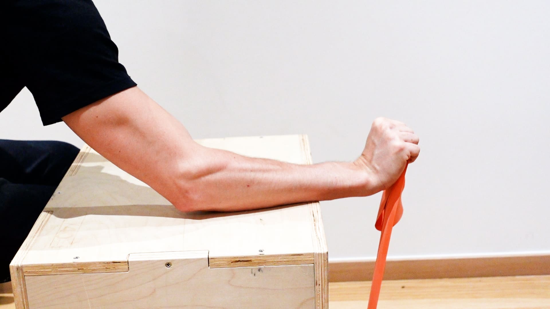 Vidéo d'exercice - Renforcement extension poignet avec élastique