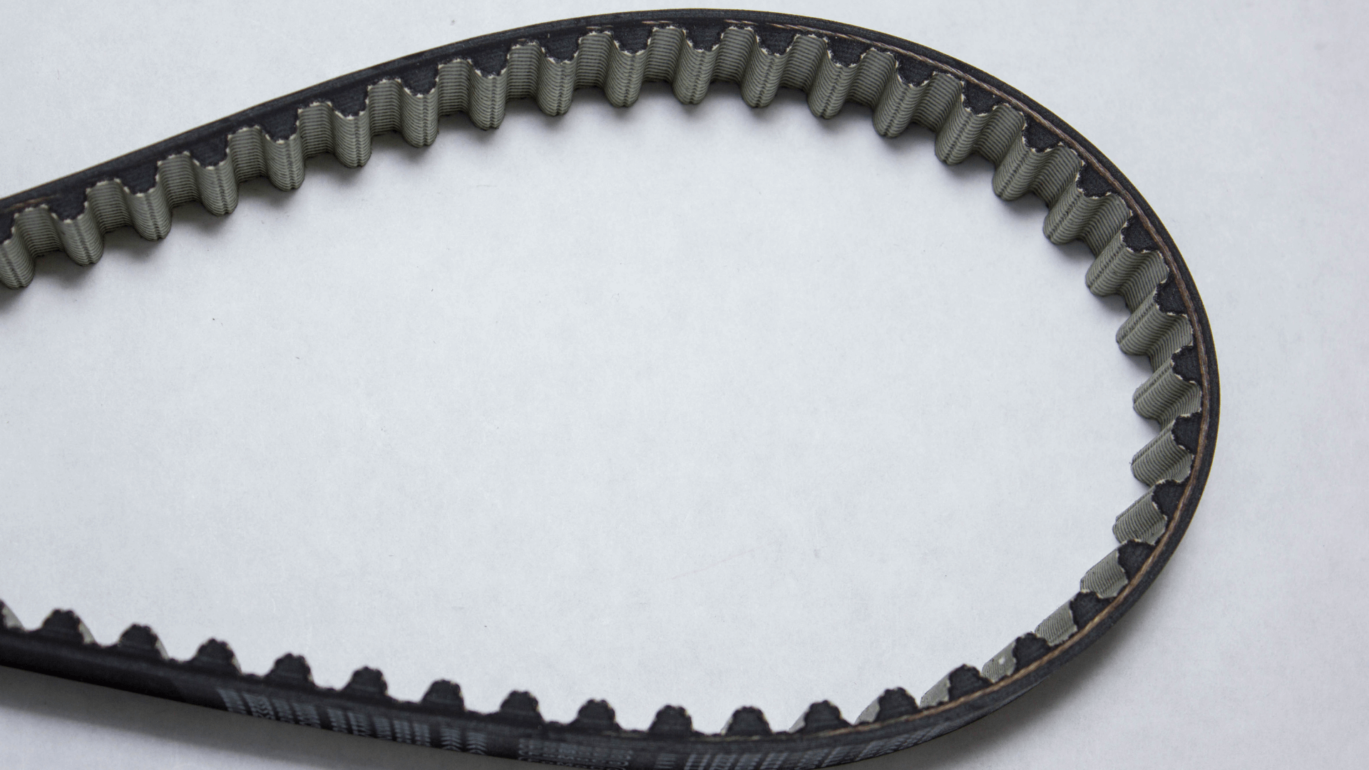 Sintomas de correia dentada ruim: como identificar o problema?