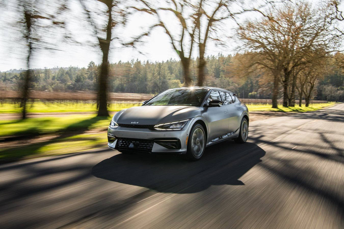 Explore the Kia EV6 Wind (RWD) | EV.Guide