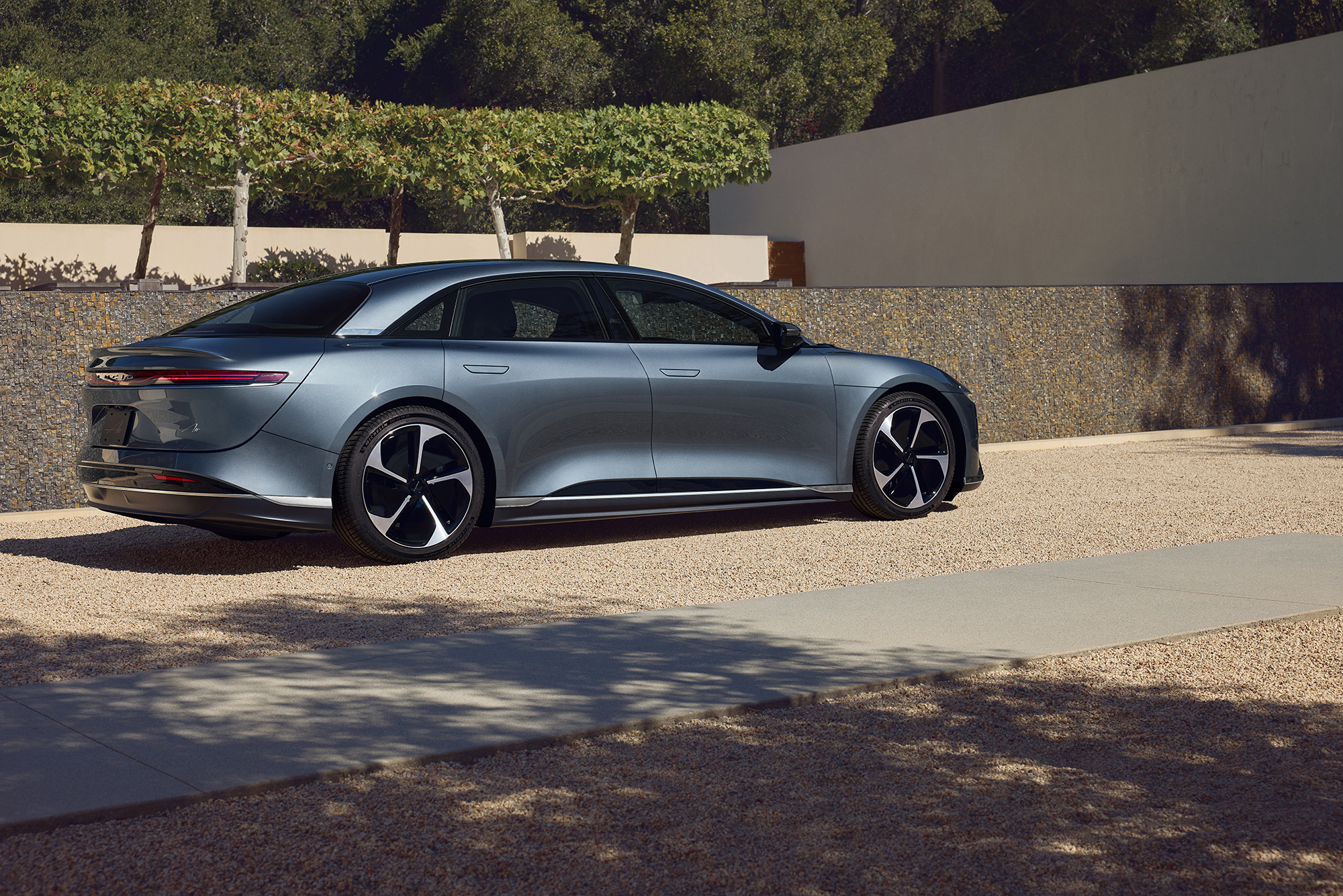 Explore the Lucid Air Pure | EV.Guide