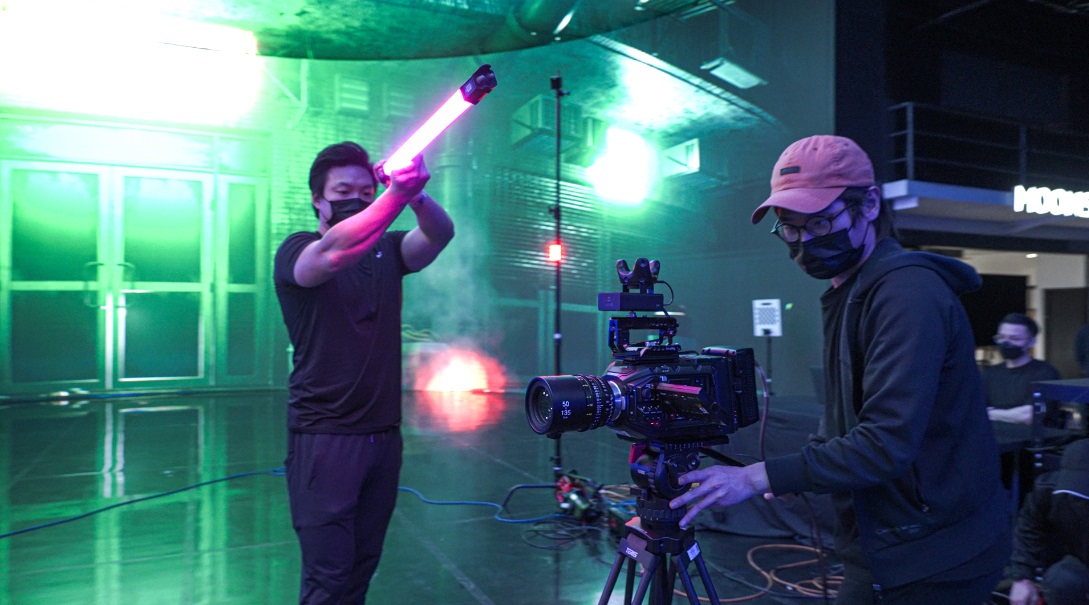 HTC introduces the VIVE Mars CamTrack, its tool to simplify virtual ...