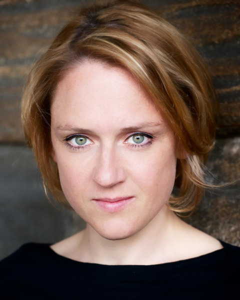 Lesley Hart | Brennan Artists