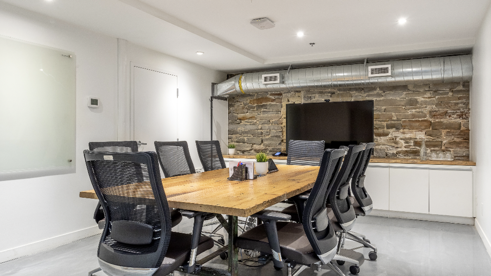 ⚡Coworking Spotlight: iQ Offices