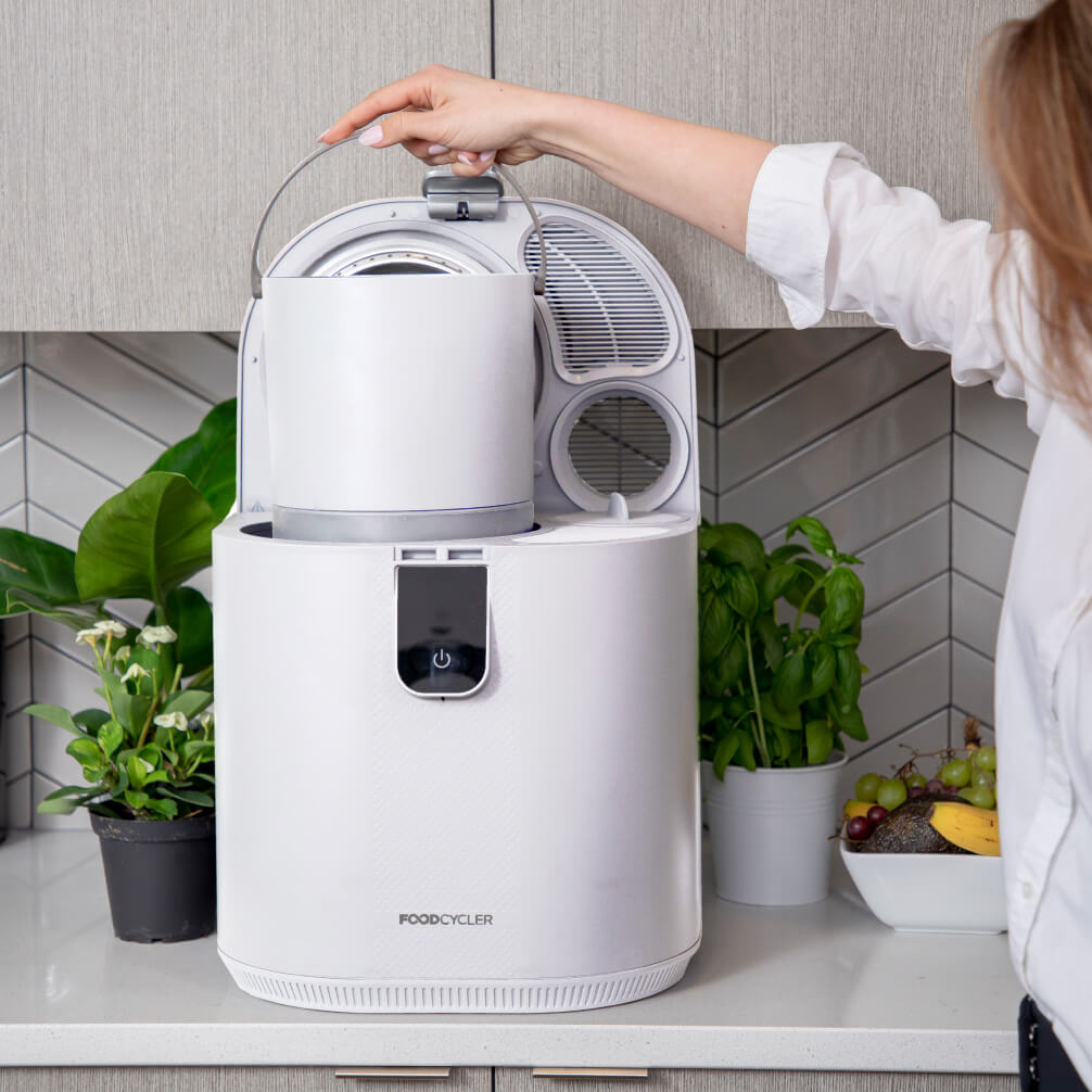 Benchtop food waste dehydrators | enrich360