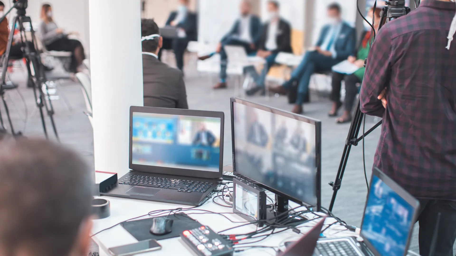 Ultimate Guide to Livestreaming: How It Works, What You Need to Know