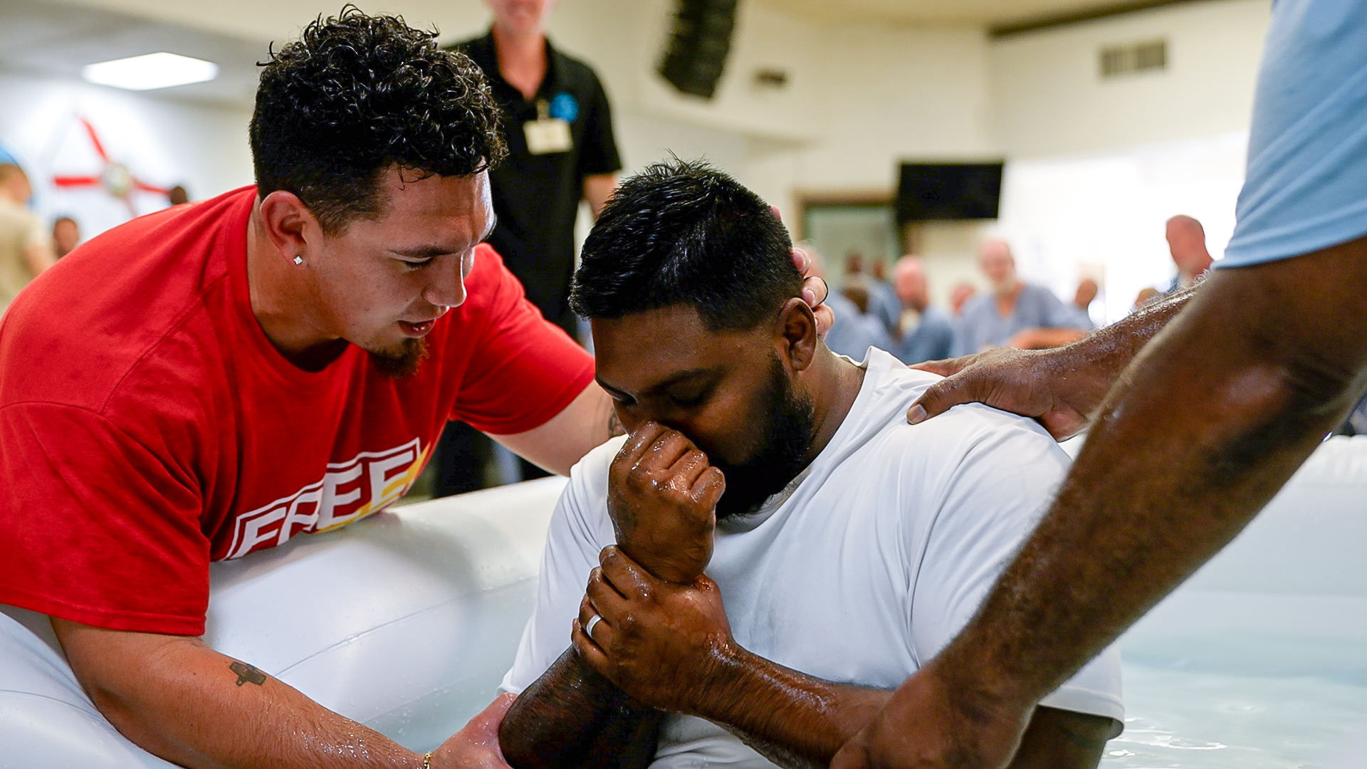 We had 35 baptisms for the first time in this Florida facility! • God ...