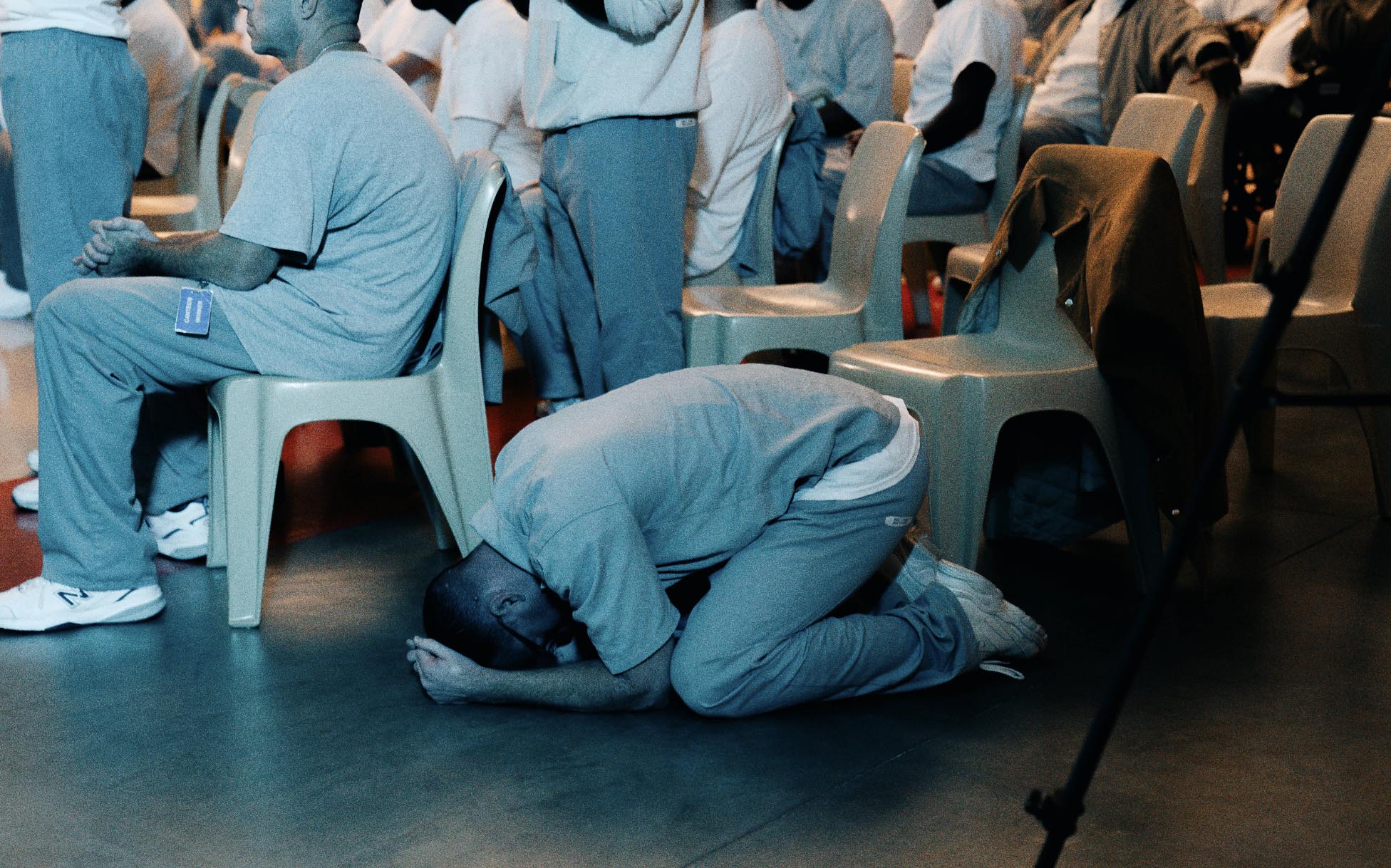 This worship event made grown men fall on their faces • God Behind Bars