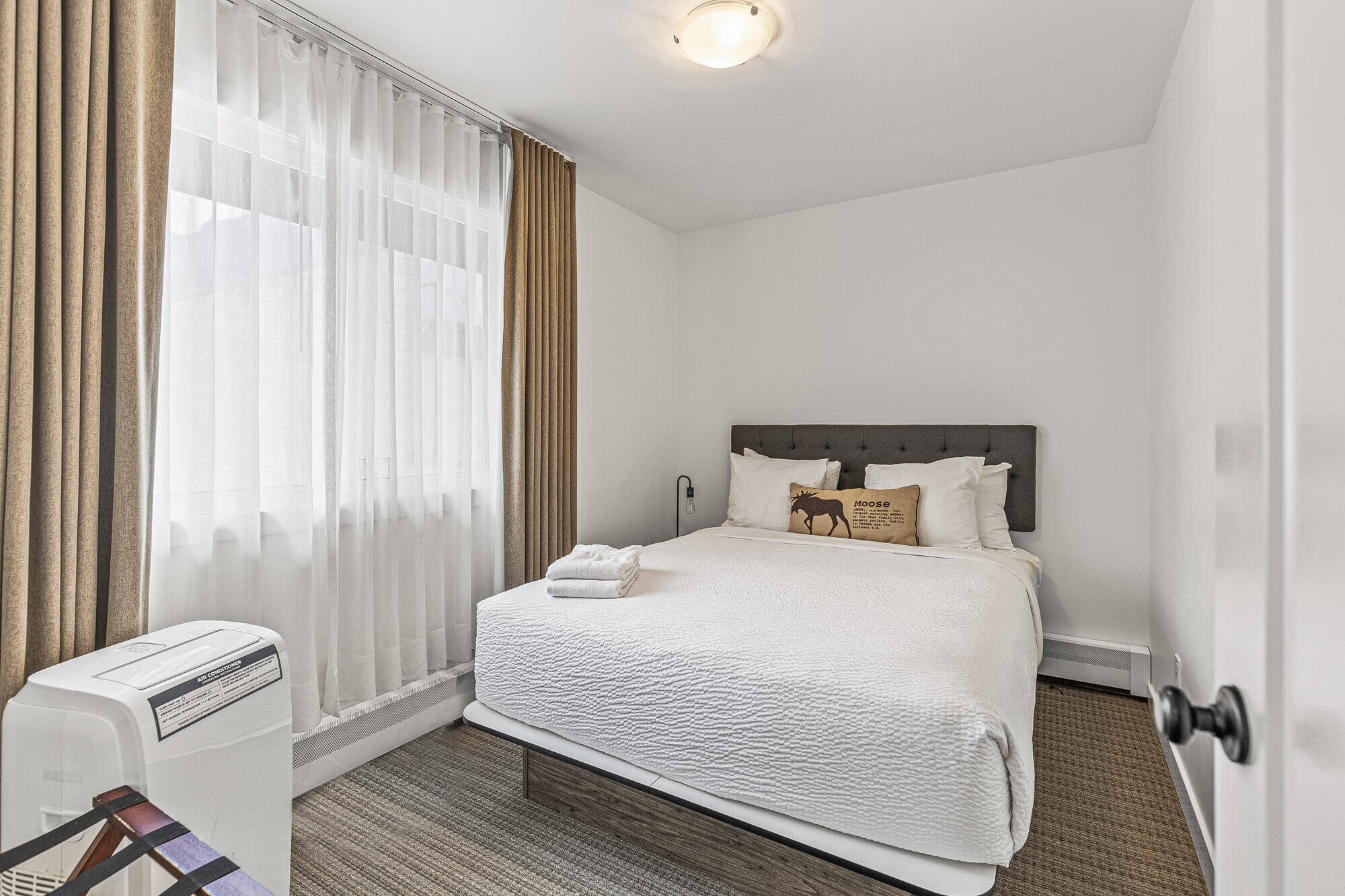 The Lamphouse Apartment | Lamphouse By Basecamp