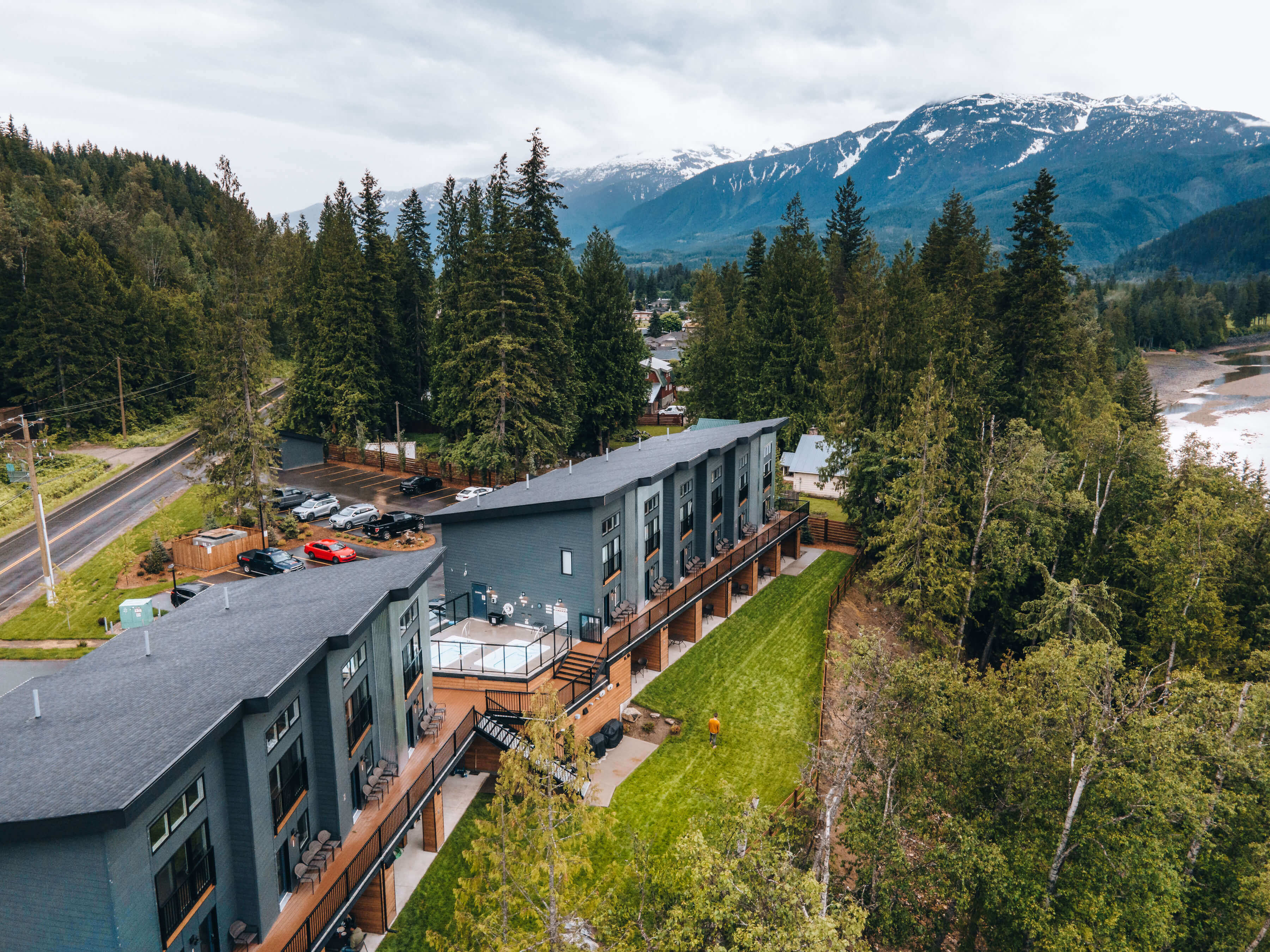 A Breathtaking Location | Basecamp Resorts Revelstoke