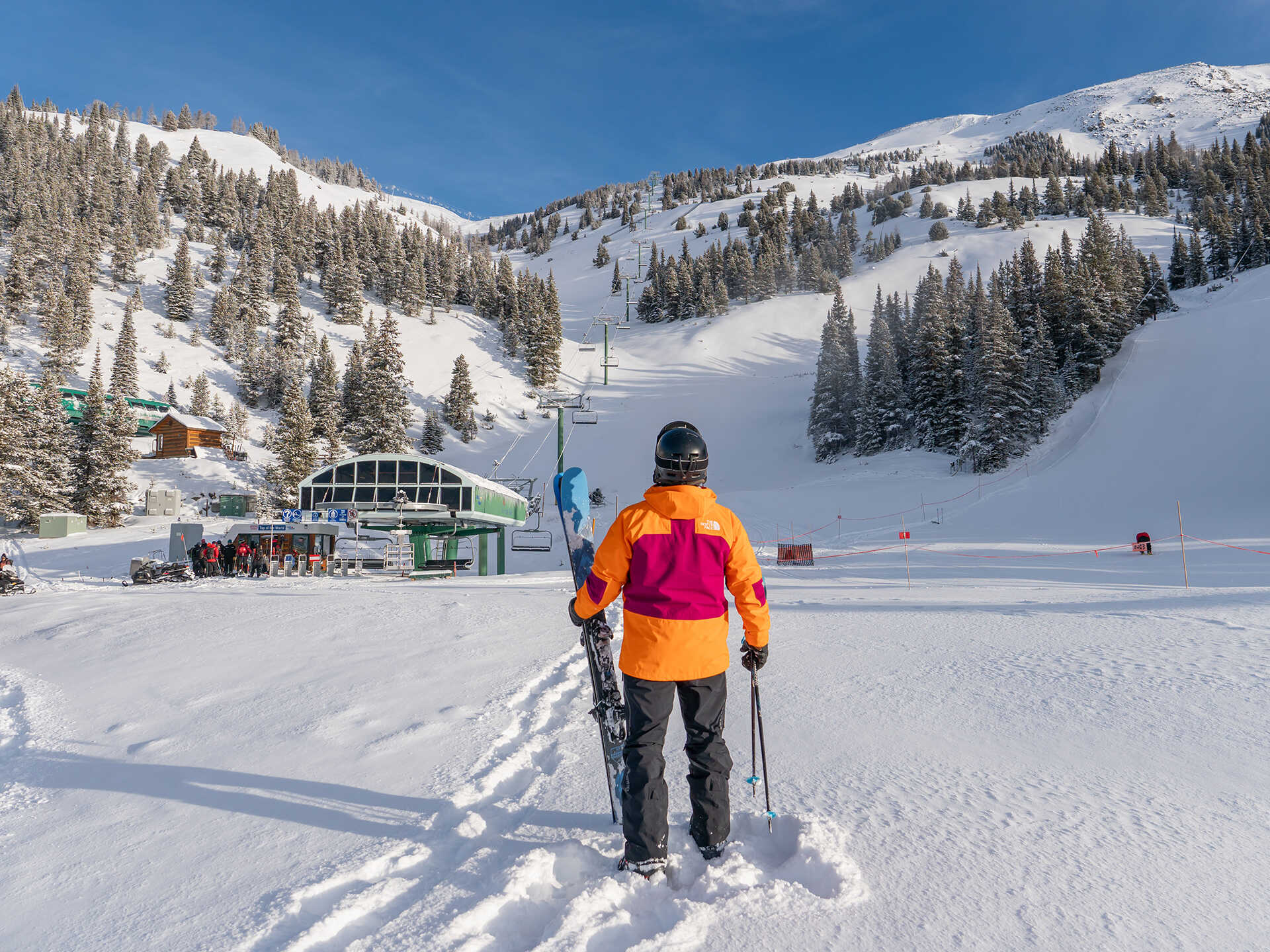 Ski Resort Shuttle | Basecamp Suites Banff