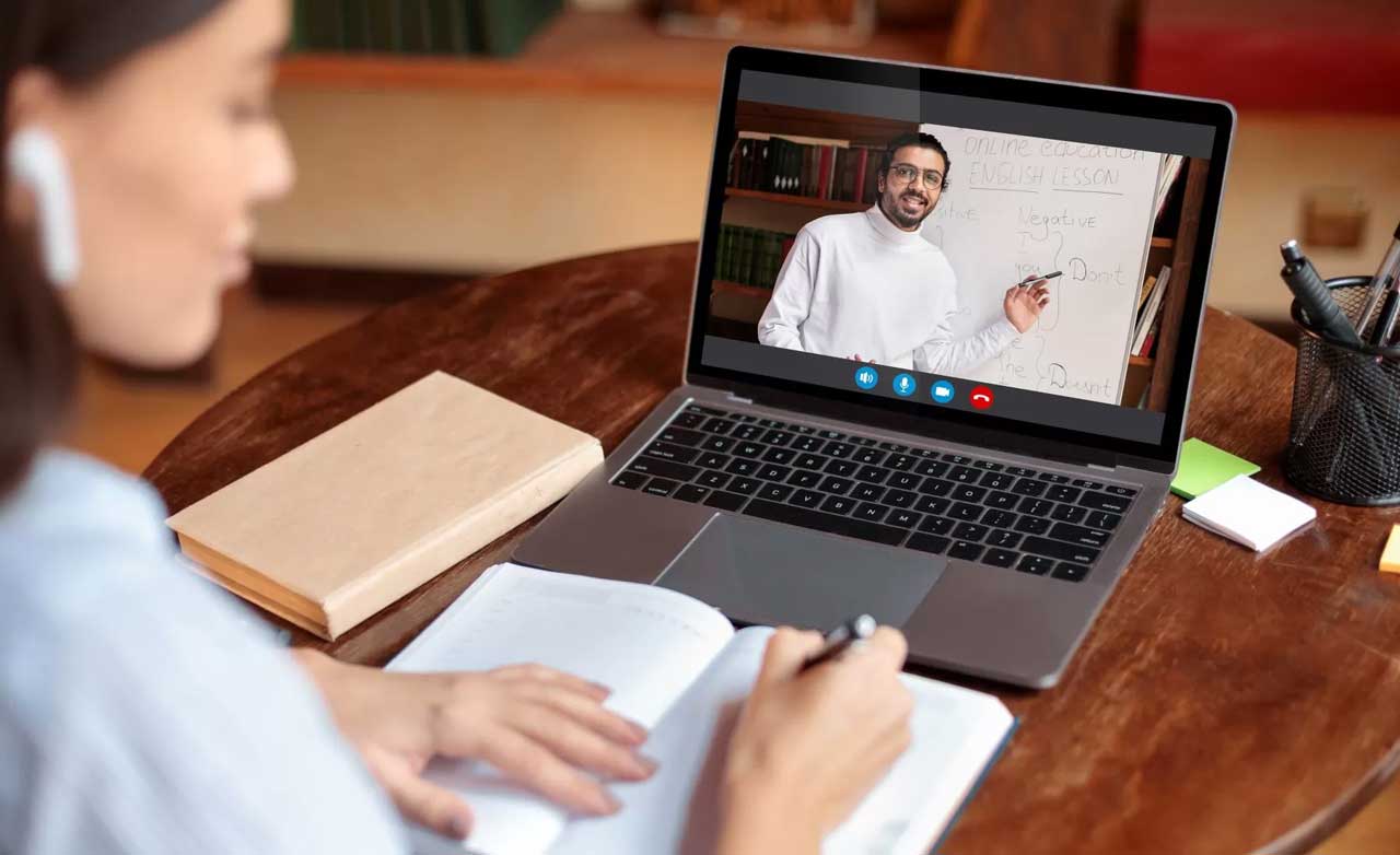 The Ultimate Guide to Creating Training Videos with Ease